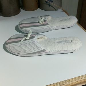 Victoria's Secret | Shoes | Victorias Secret Slippers | Poshmark